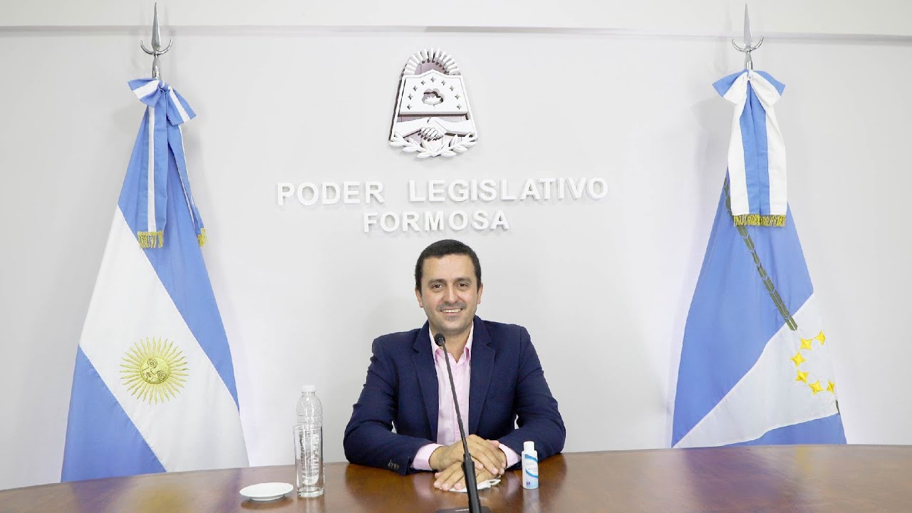 Presentación del Dr. Eber Solís en el curso de Taquigrafía ...