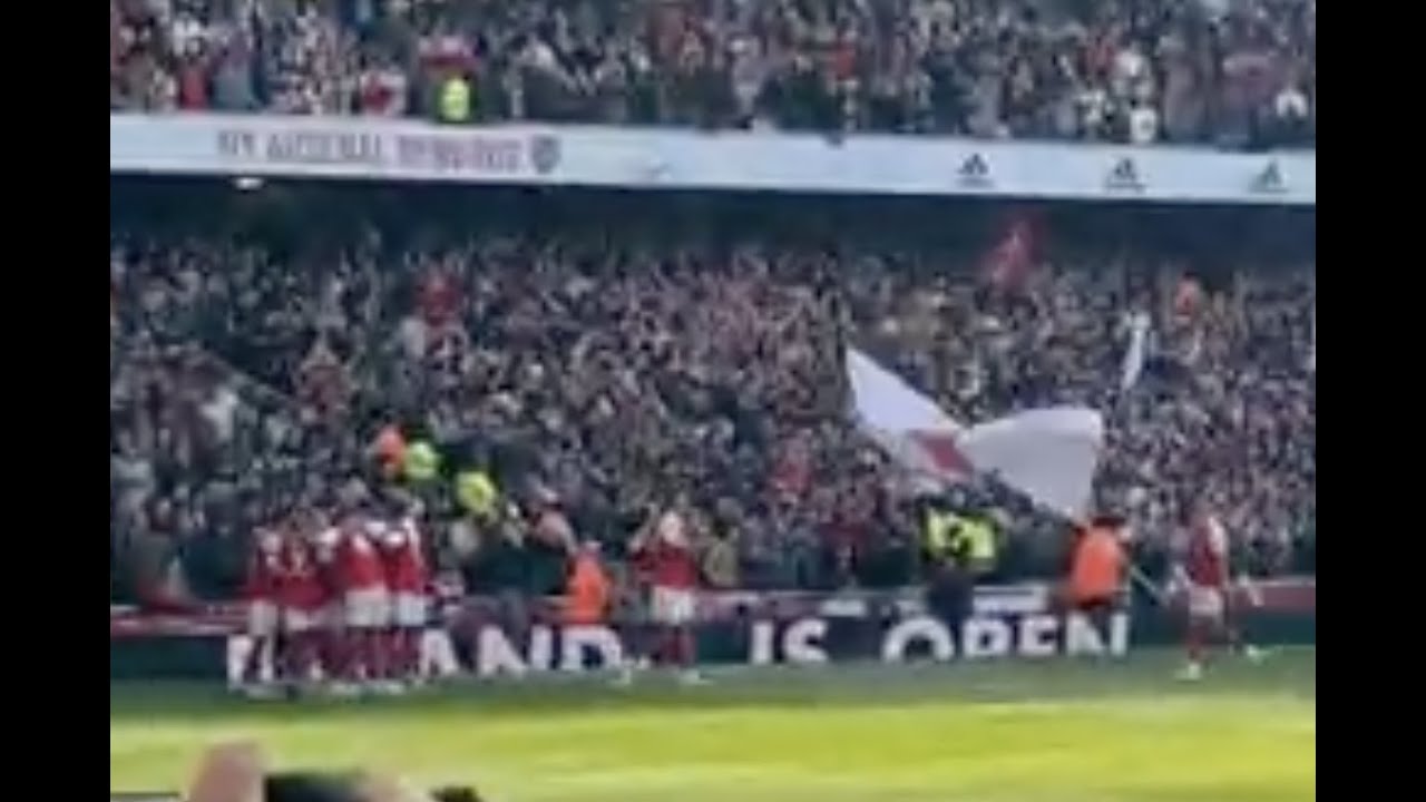 ARSENAL FANS GO MAD AS MARTINELLI PUTS US 1-0 AHEAD V LIVERPOOL AFTER ...