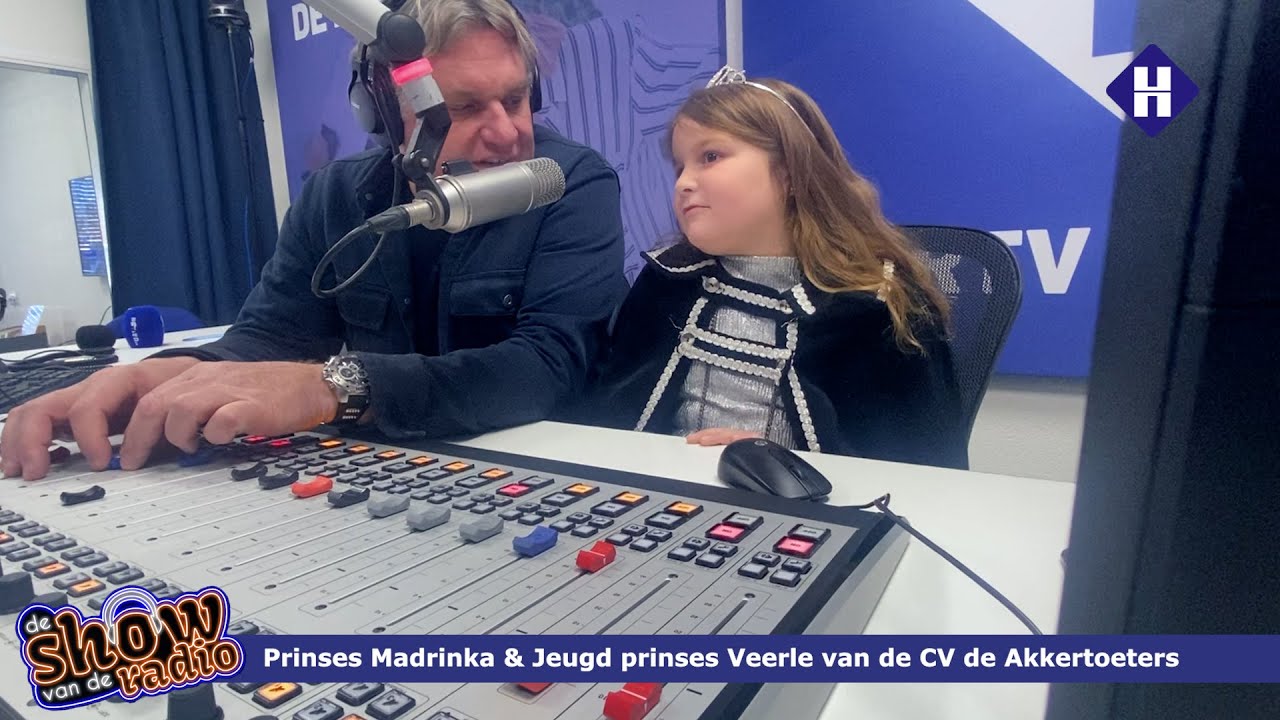 CV de Akkertoeters uit Heeze op bezoek in de show vd radio - YouTube