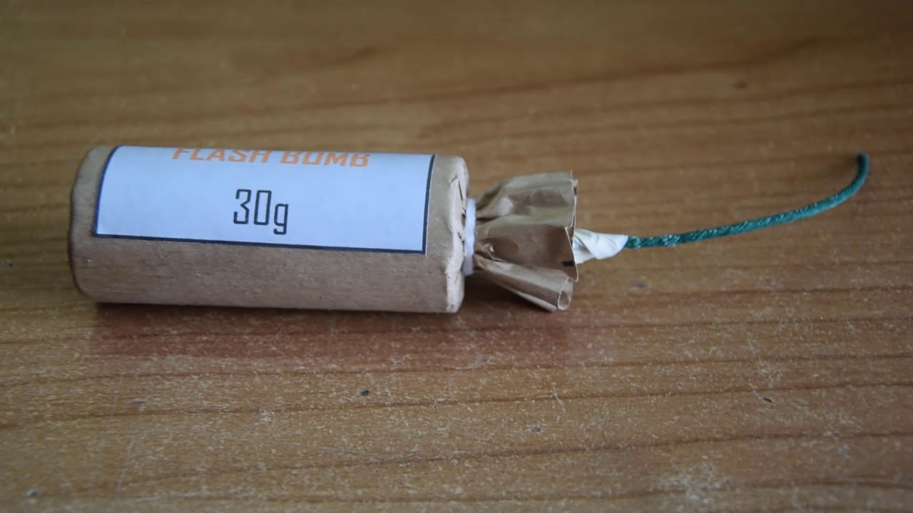 Petardo artigianale 30 g // 30g firecracker - YouTube