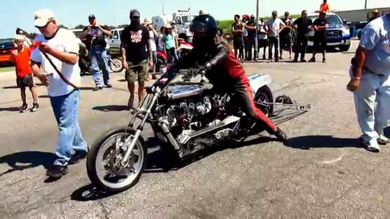 Red Roberts, Double Shovelhead drag-racer - YouTube
