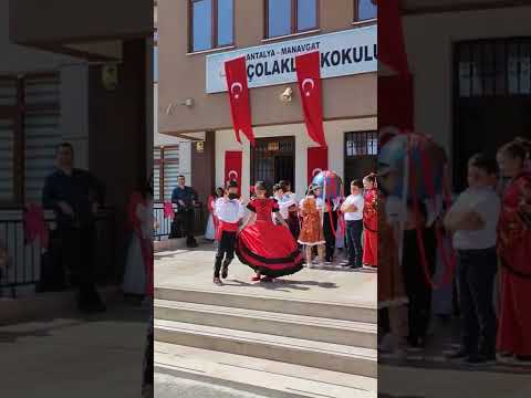 Çolaklı İlkokulu 4/C Sınıfı 23 Nisan Dünya Çocukları Gösterisi ( Yurtta Sulh , Cihanda Sulh.)