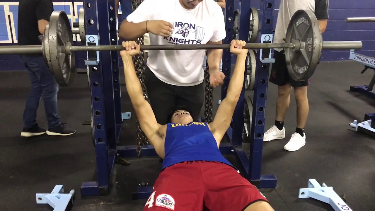 195 bench press - YouTube