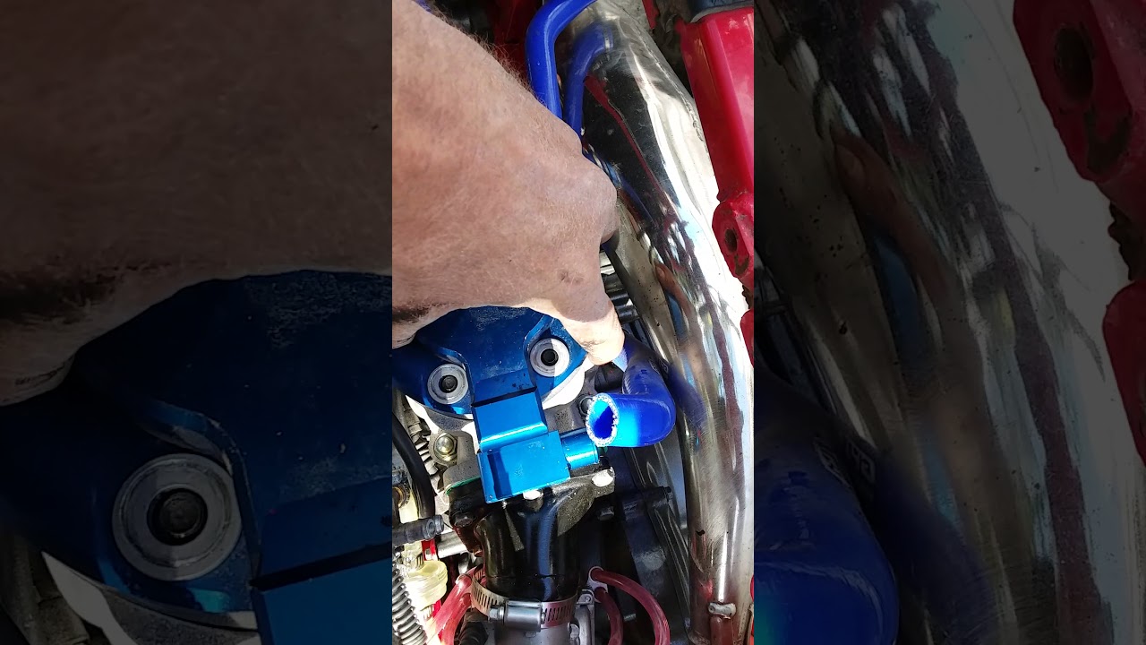 Melted piston in the ESR 330 engine - YouTube