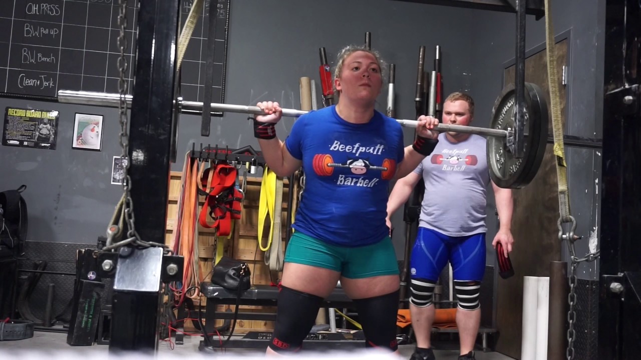 Chelsea Savit Squat Training 2017.02.23 - YouTube