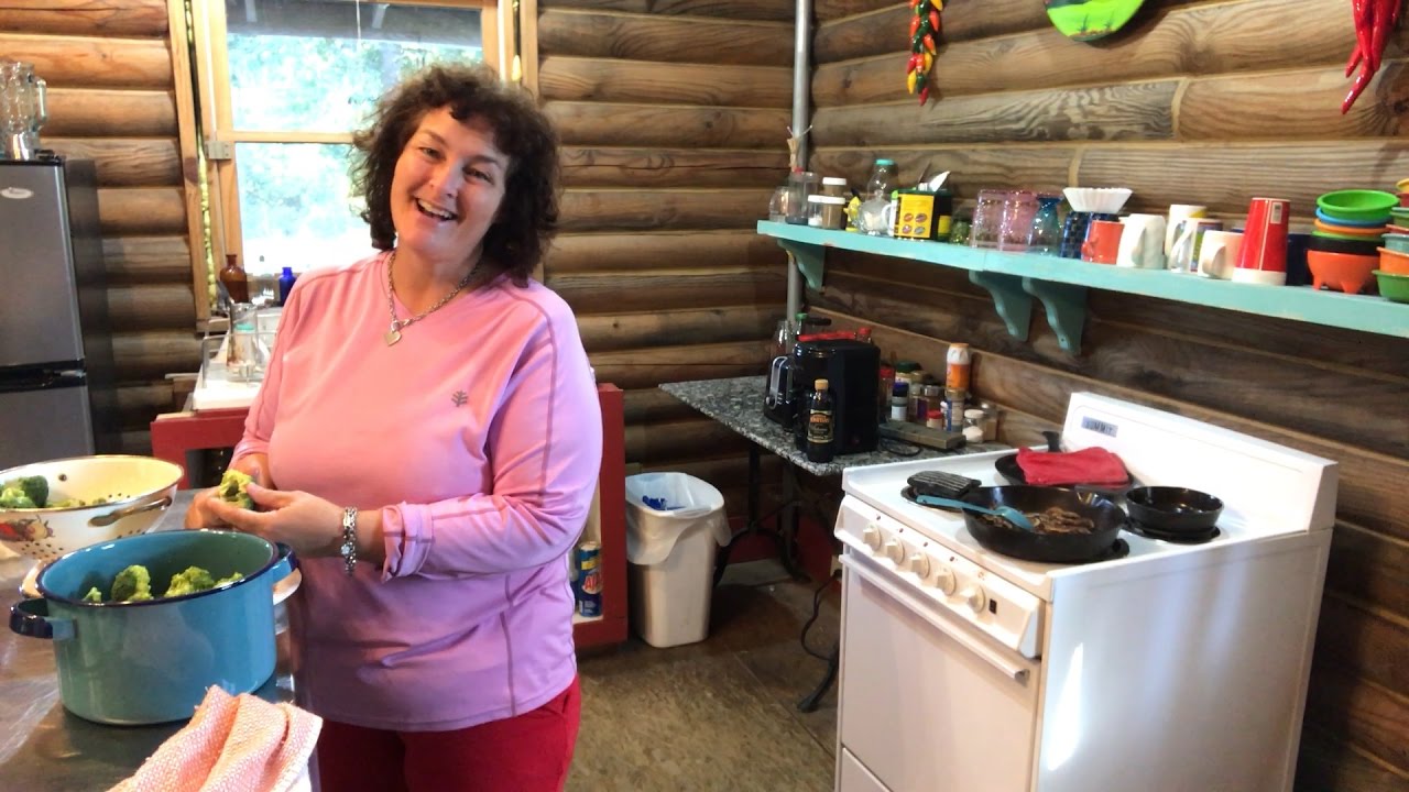 Becky Makes Burgers & Talks About Losing Weight - YouTube