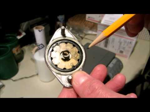 How To Find A Master Lock Key Number - YouTube
