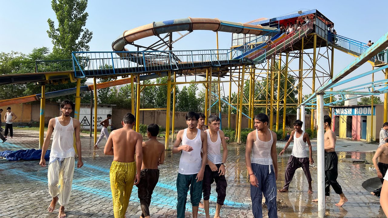 🌊 FOOLS IN POOLS: Epic Fails & Funny Moments! 😂 | World's Best ...