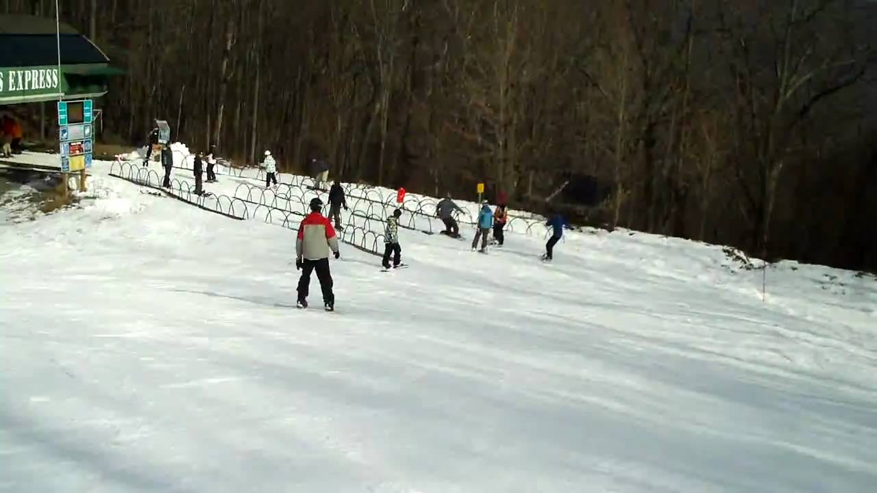 Fast Snowboarding on Black Diamond @Wintergreen Resort - YouTube