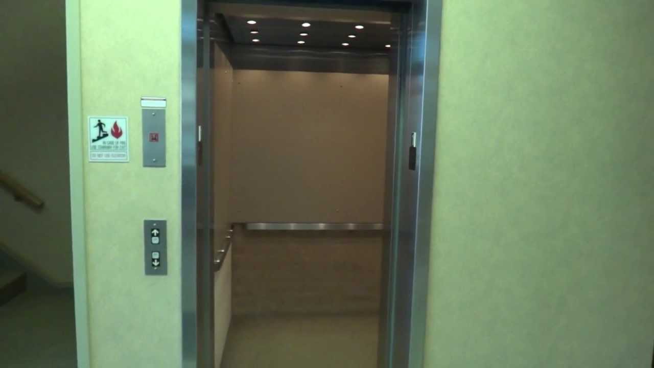 1985 Dover Impulse Hydraulic elevator @ Telemark Plaza 11710 Old Ballas Road St. Louis MO - YouTube