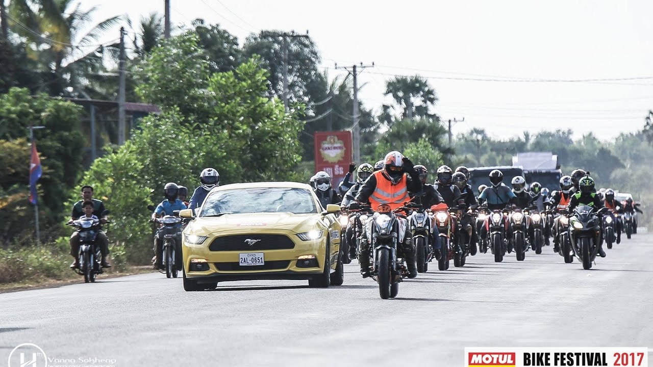 DR - Duke Riders and Ktm family on the way to join Bike Festival in Siam Reap - YouTube