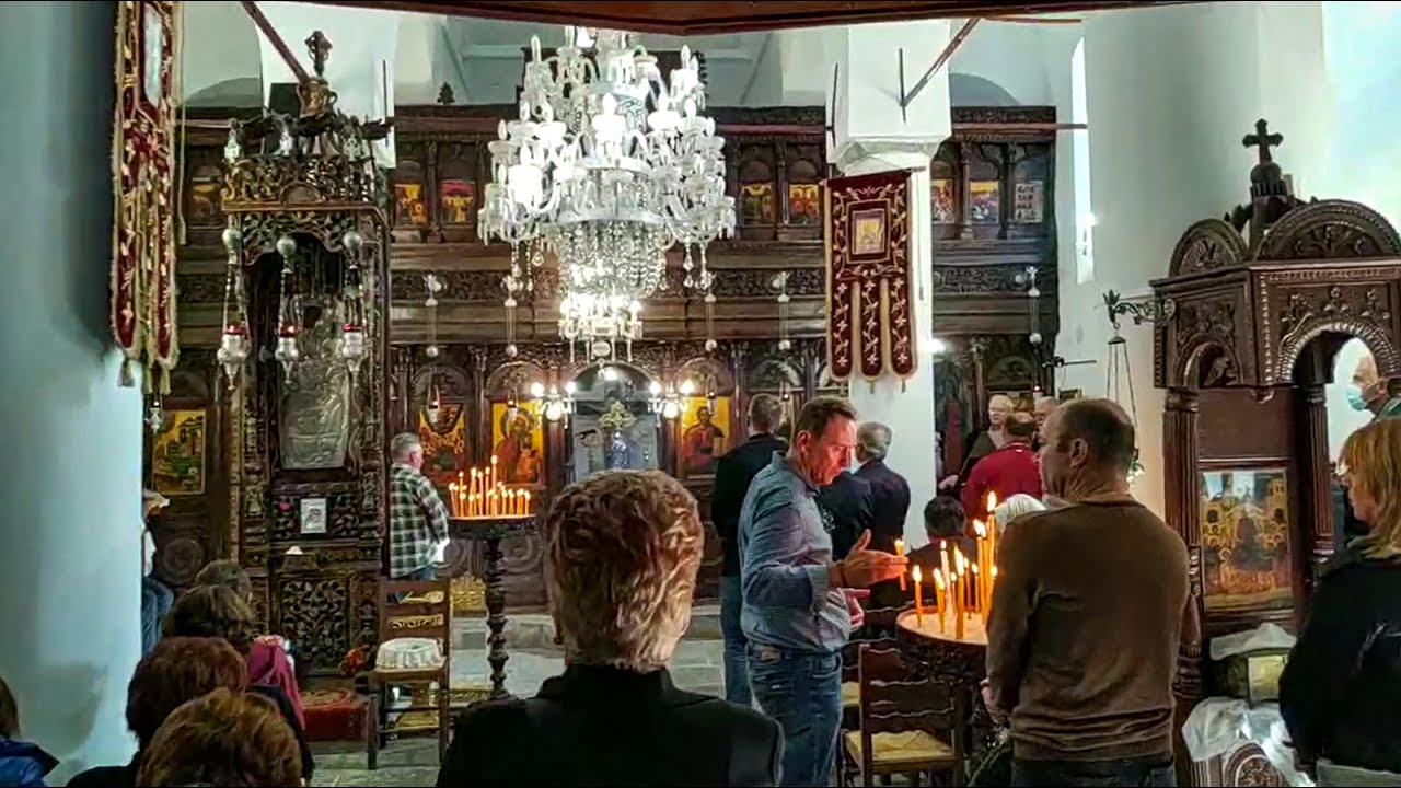 Επιστροφή της Παναγίας Πετριλιώτισσας και Φαναριώτισσας στα Πετρίλια ...