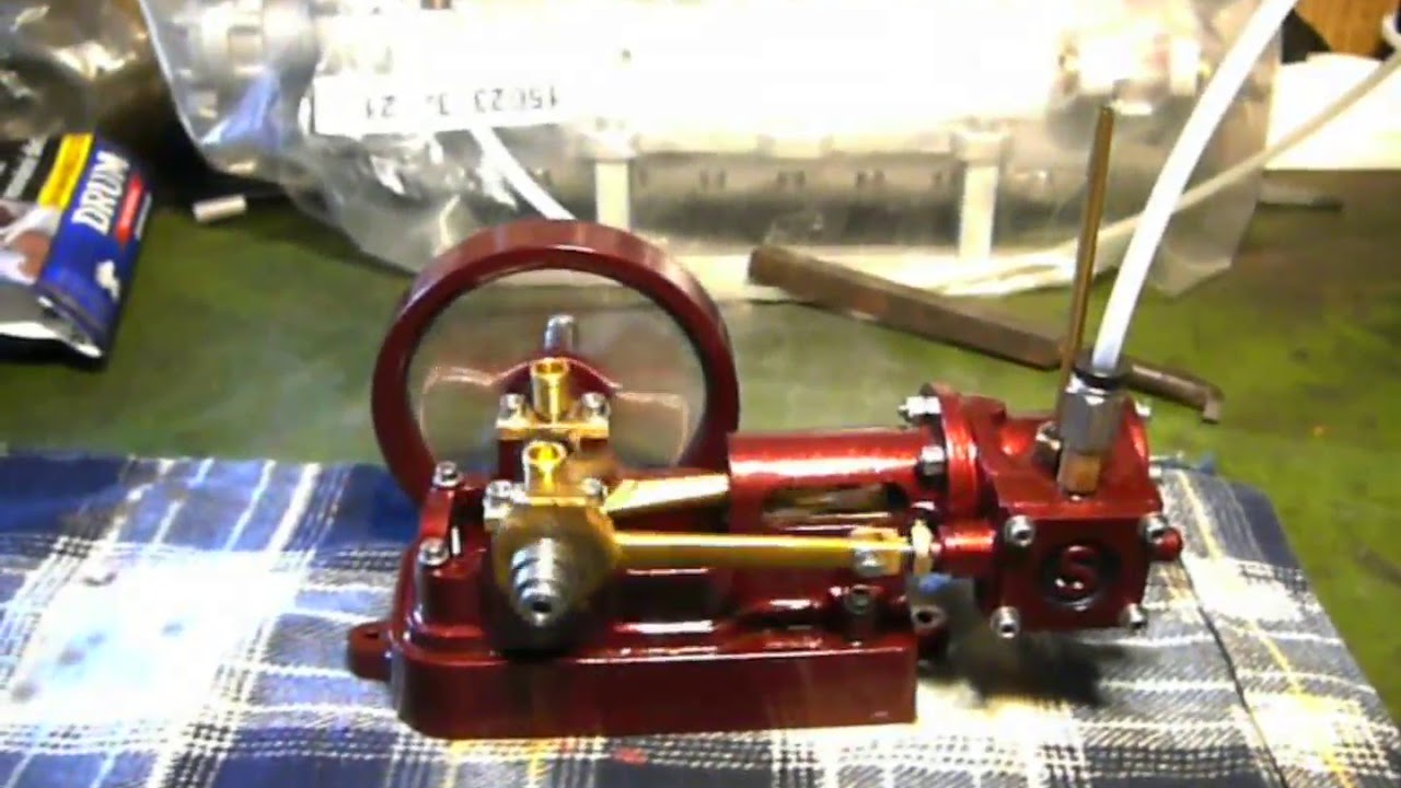 Stuart Turner 10H steam engine - YouTube
