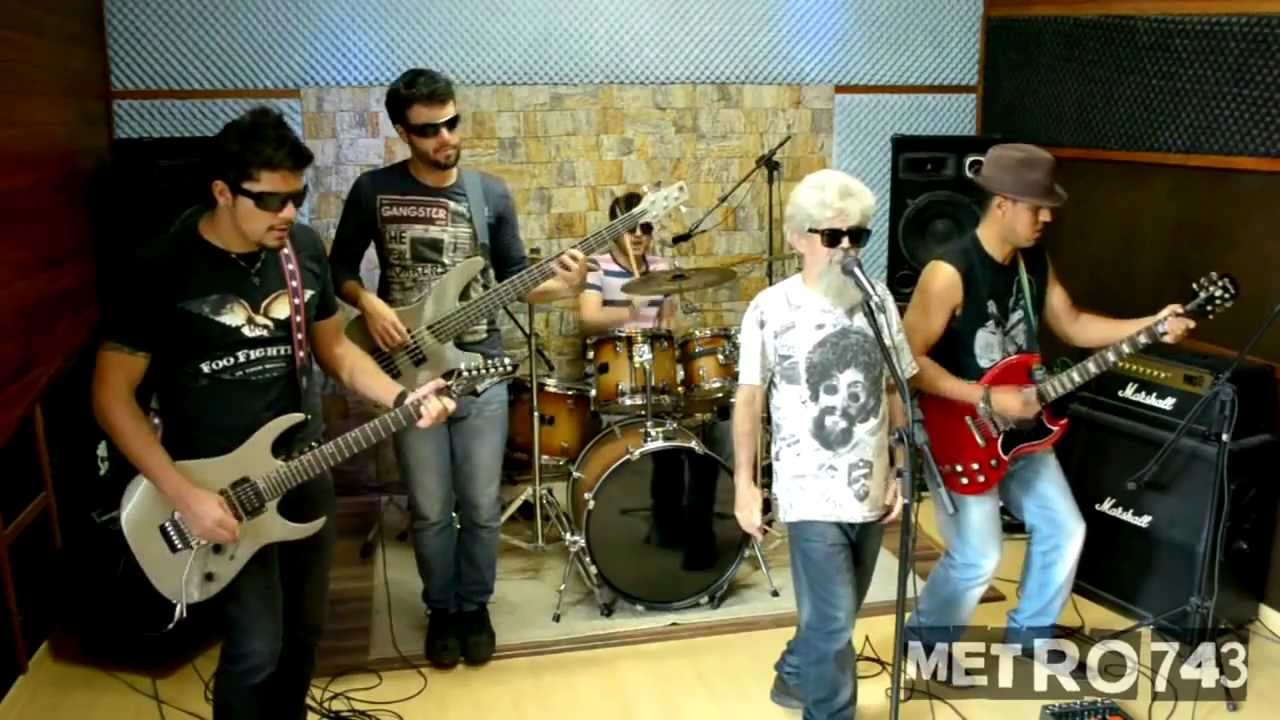 Banda Metrô 743 - Gita - YouTube