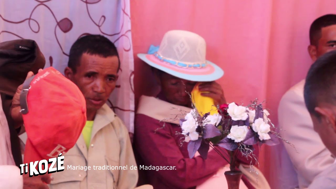 Mariage traditionnel de MAdagascar - YouTube