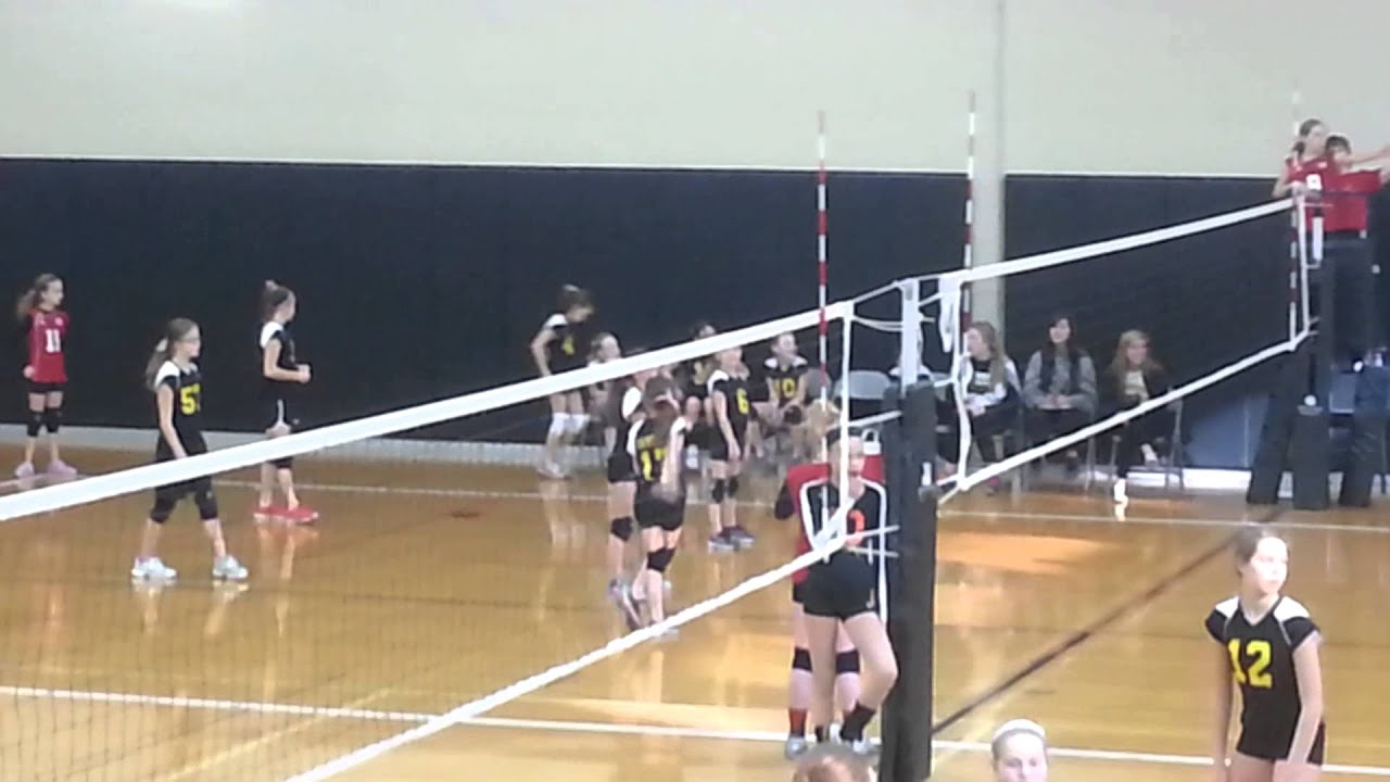 Tiffanys first volleyball tourny - YouTube