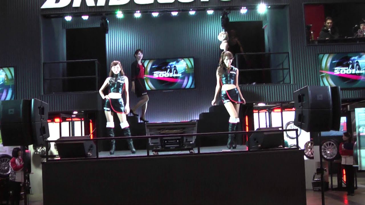 2013Tokyo Auto Salon Bridgestone Tire Dancing Performance - YouTube