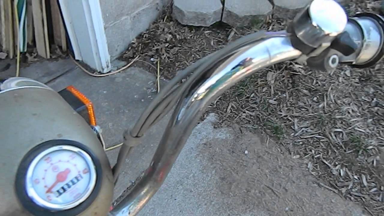 rising phoenix antiques 1977 Vespa Piaggio Bravo moped - YouTube
