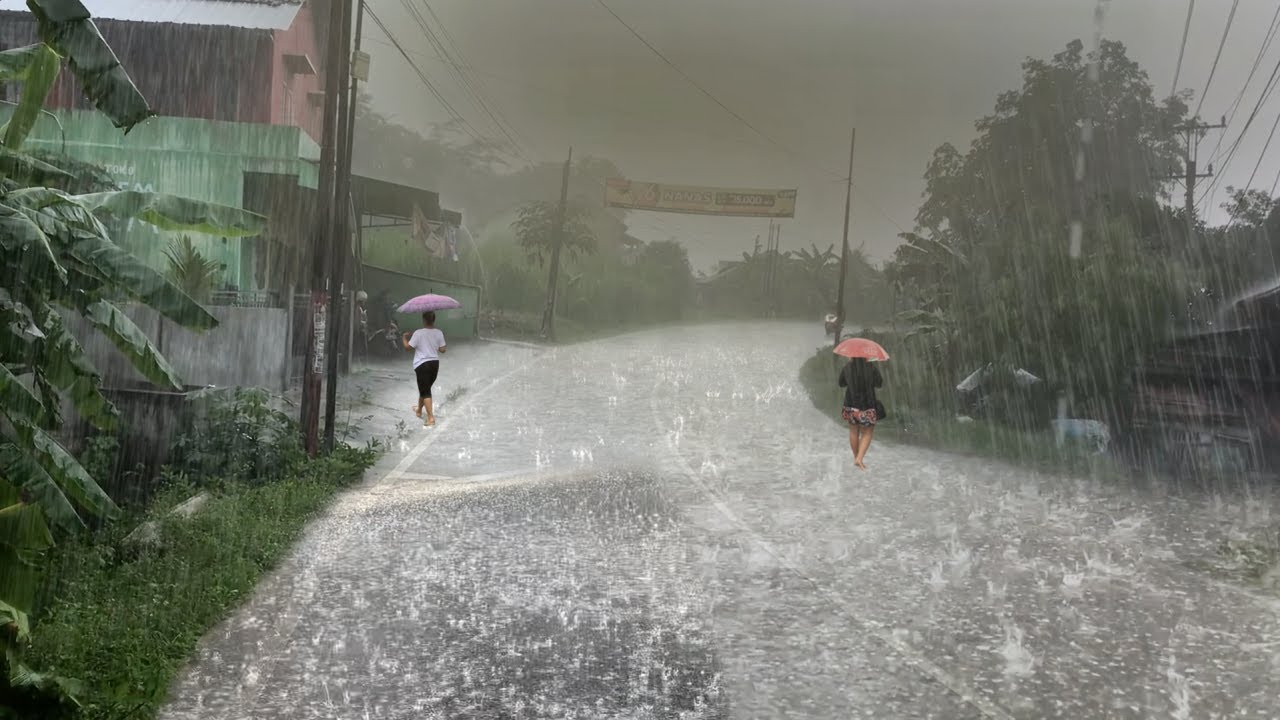 Big Thunder Super Rain Water overflowed in the scary Red soil Village ...