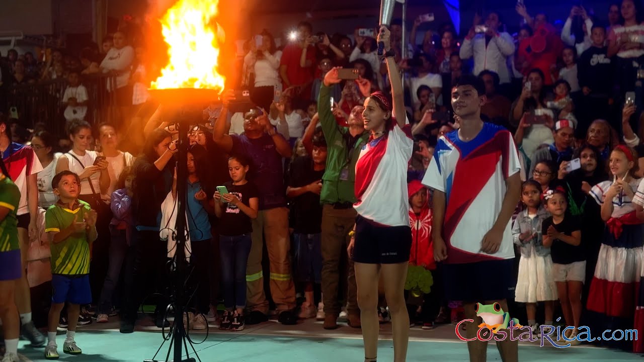 Costa Rican Lantern Parade - Escazu 2024 in 4K - YouTube
