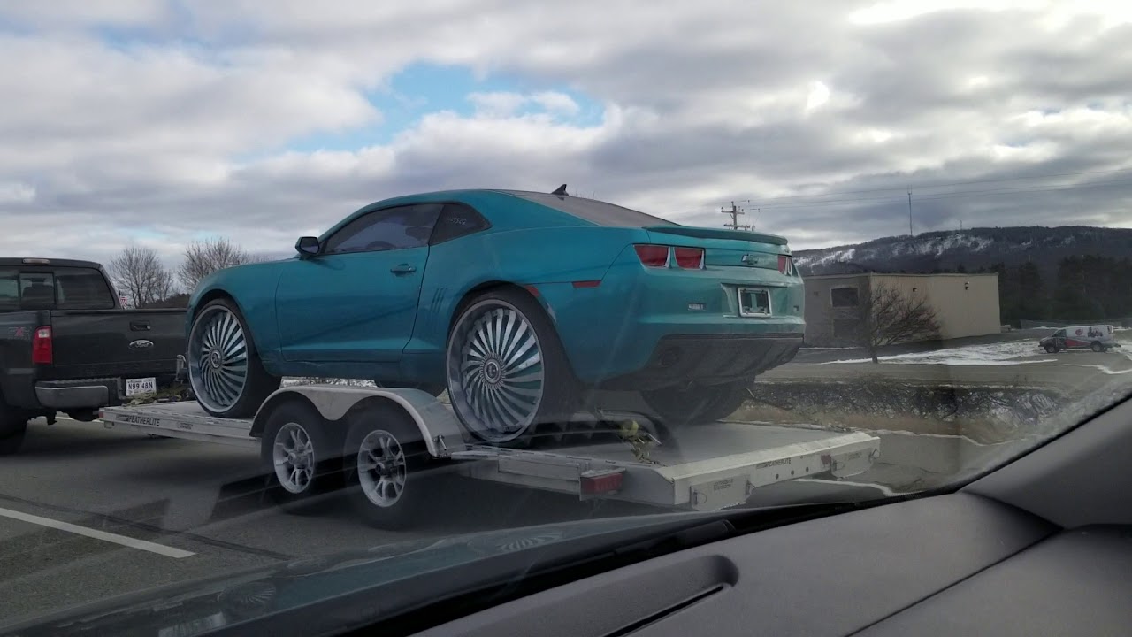 Chevy Camaro with 28" Dub Spinning Rims on Trailer - YouTube