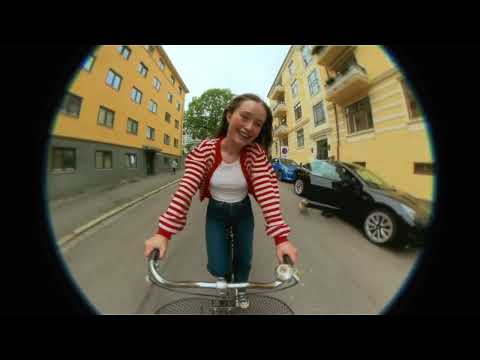 Sigrid - Everybody Says They're Fine (up close) (Visualiser)
