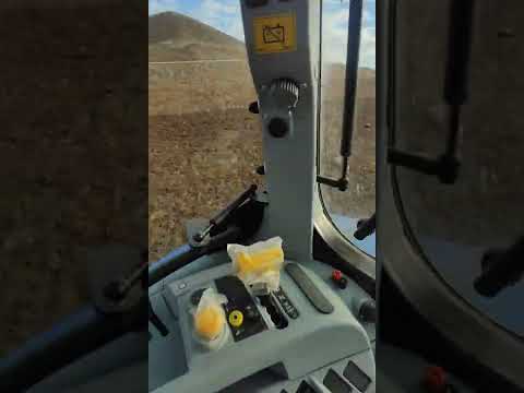 New hollan tr6140 ile terapi gibi bir video bırakıyorum (bahar hergi)👍🚜🚜