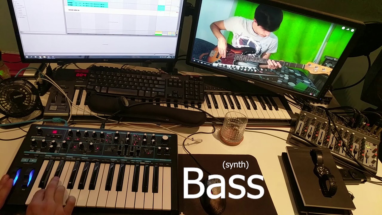 Davie504 Bass Solo Competition - Synth Bass by David Demuynck - YouTube