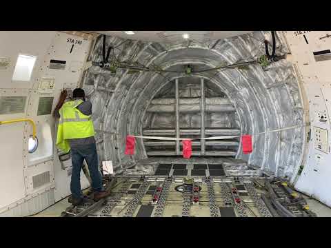 Boeing 747 Nose door opening - YouTube