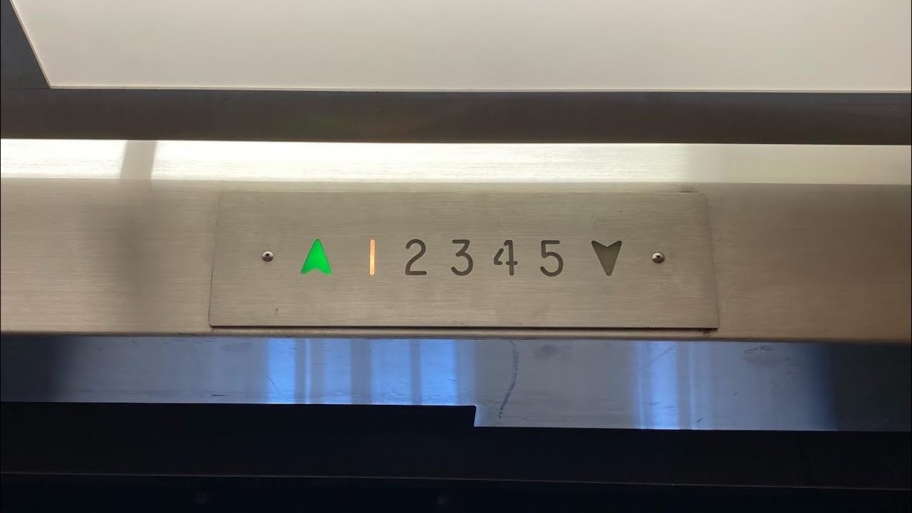 Montgomery/Dover Hydraulic Elevators @ Stipes Hall WIU, Macomb, IL ...