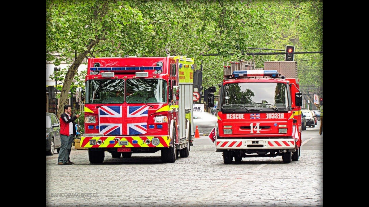 BEST OF RARE FIRE TRUCKS RESPONDING WITH FEDERAL Q SIREN & MARTIN HORN ...