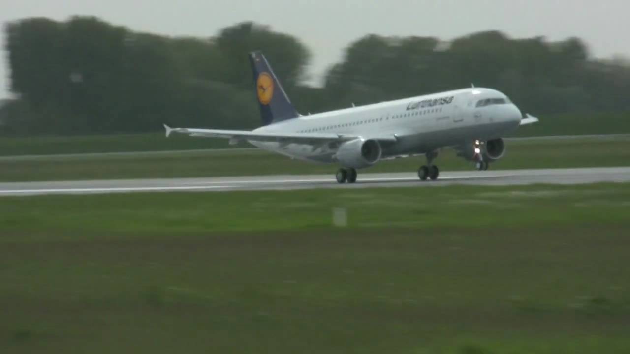 Lufthansa A320 take off with power sound - YouTube