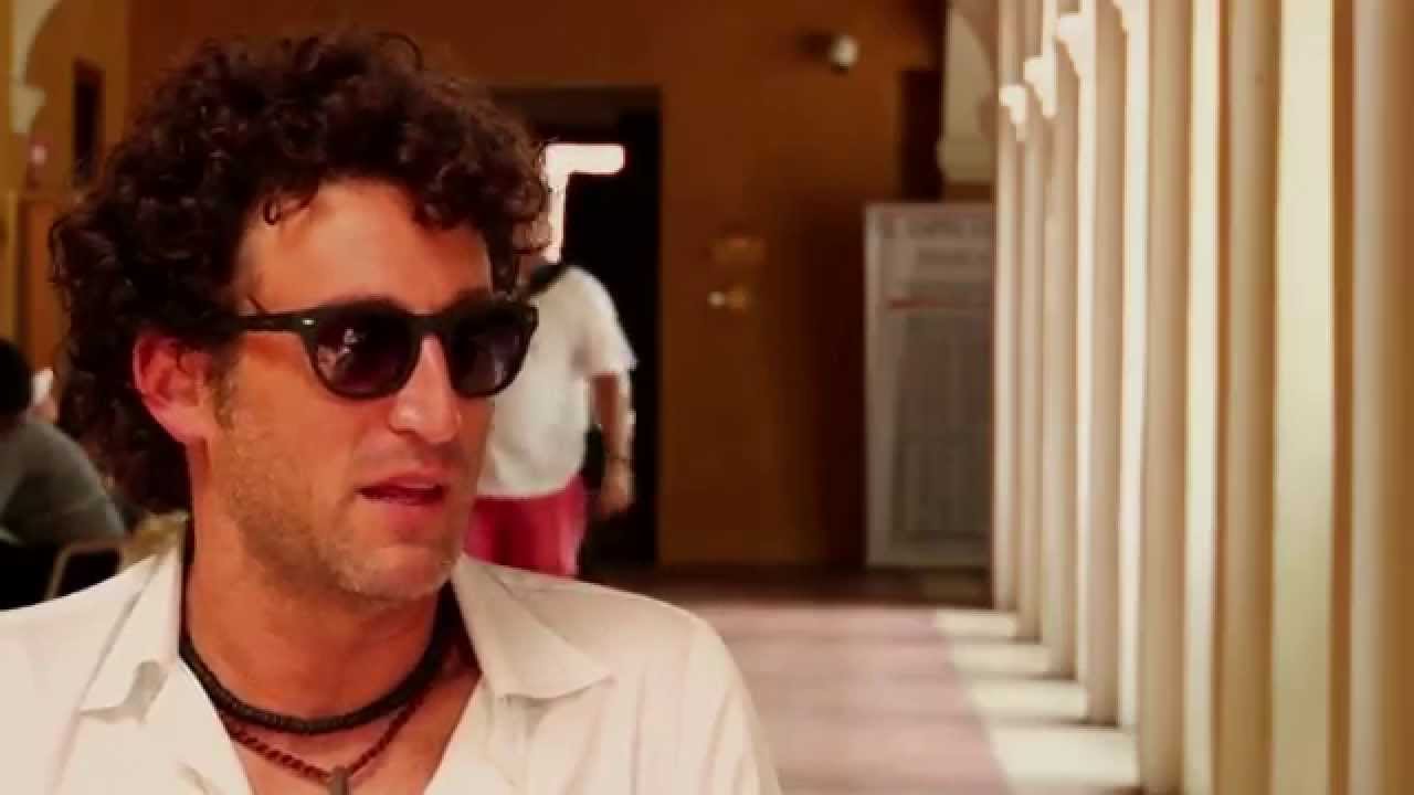 Simón Brand, un colombiano en Hollywood - YouTube