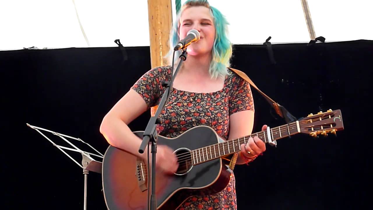 Lucy Ward - Tender @ Stainsby Festival 2011 - YouTube