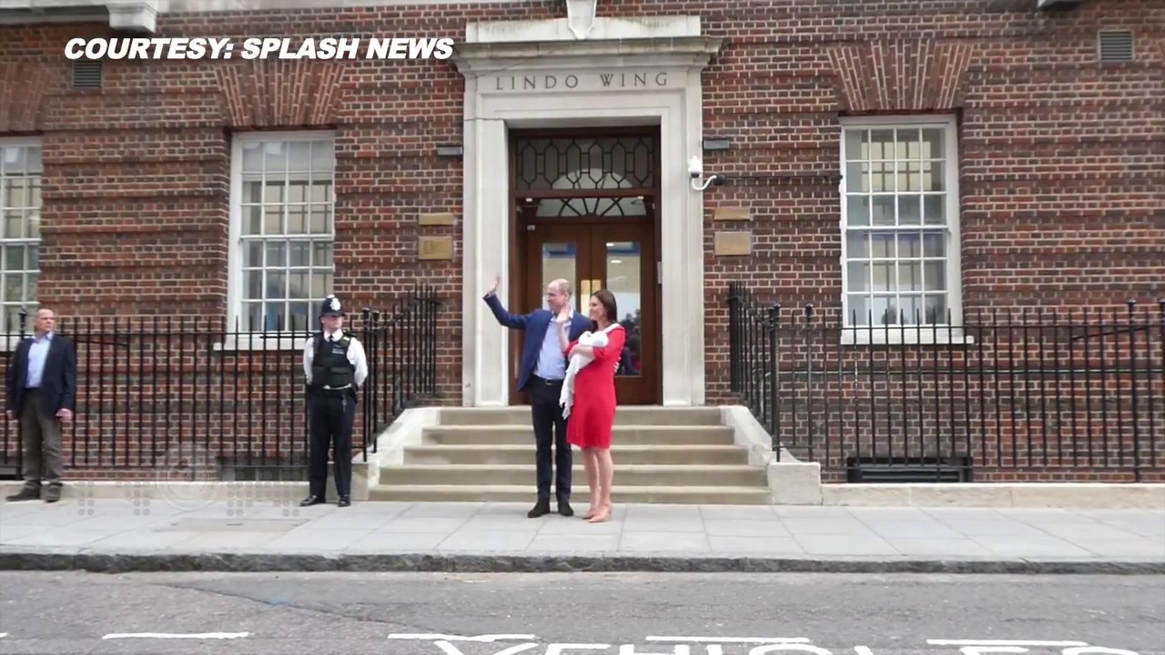 Prince William And Kate Middleton WAVE At Fans, Introduce Baby! - YouTube