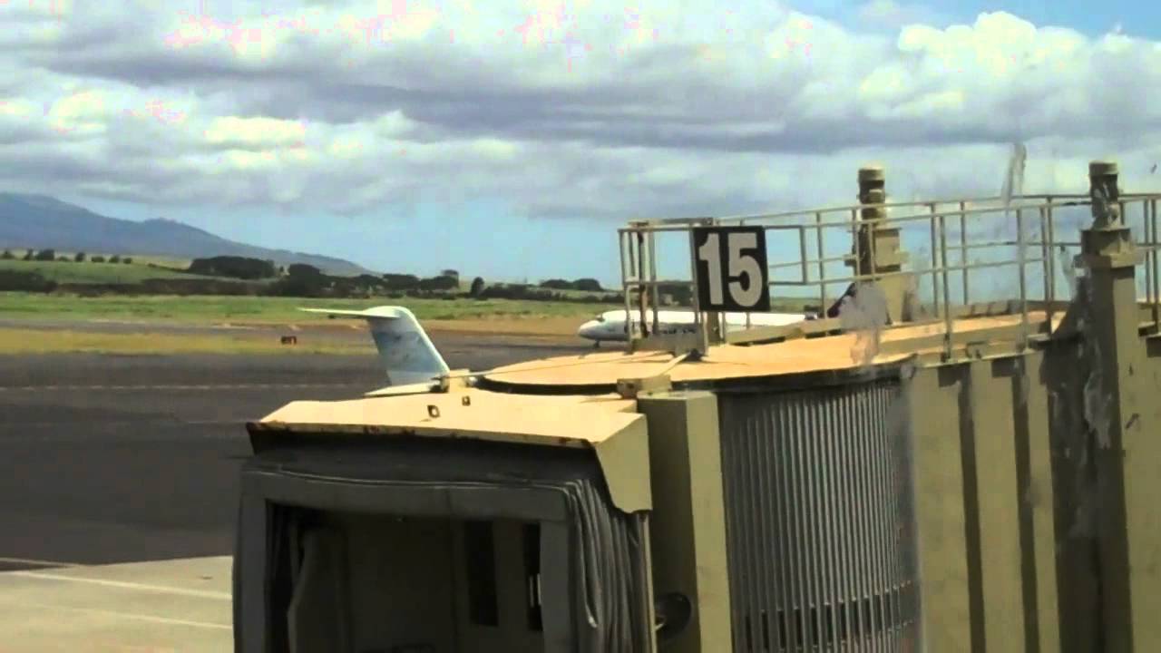 Hawaiian airlines takeoff and landings - YouTube