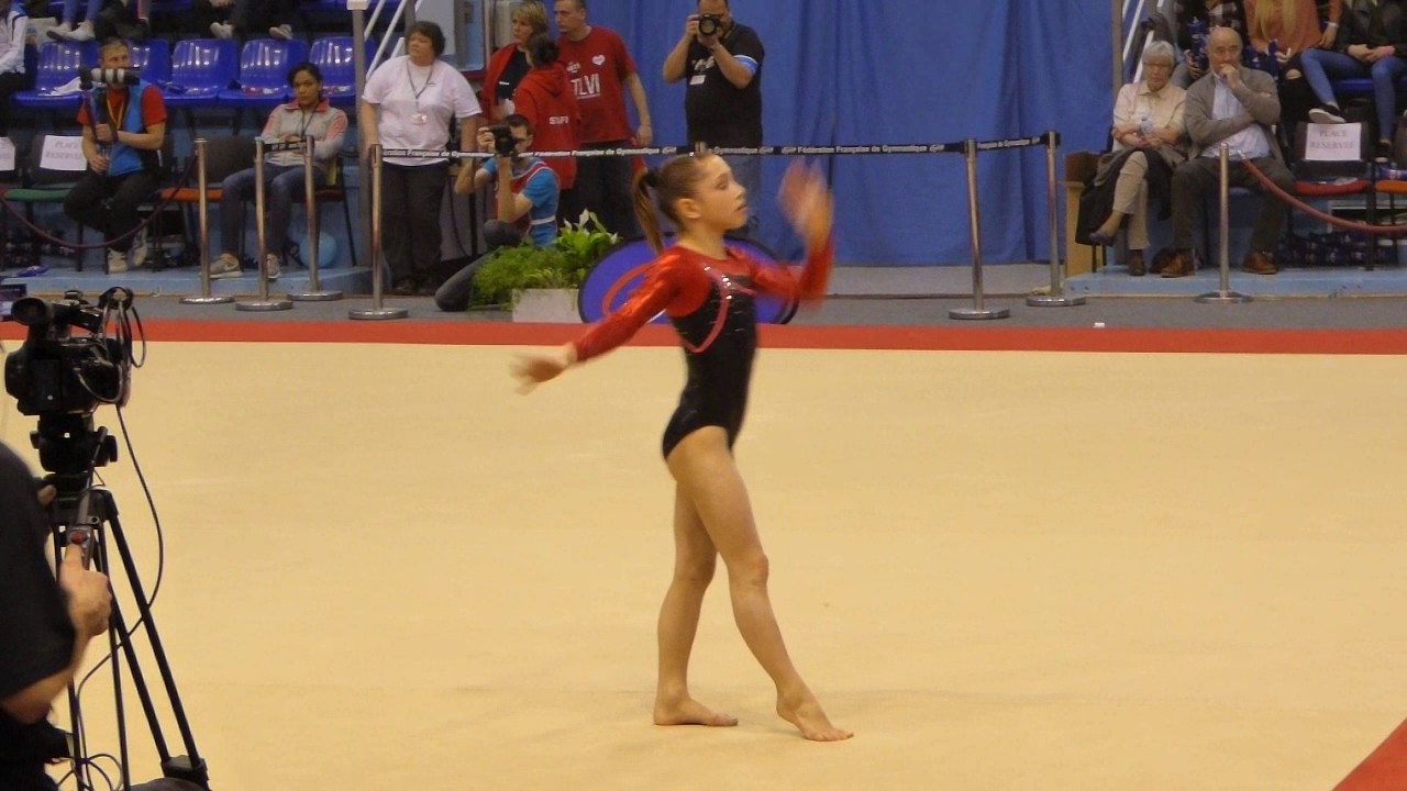 Carolann Heduit FX - Top 12 Valenciennes 2017 - YouTube