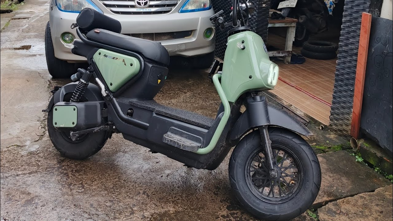 Unboxing HONDA ZOOMER E BIKE kw (Pacific Magenta) - YouTube