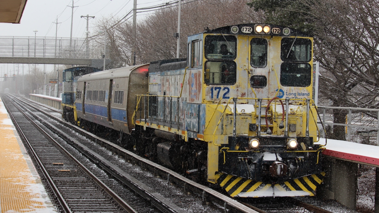 4K LIRR's Alcohol Train at Central Islip on a Snowy Afternoon - YouTube