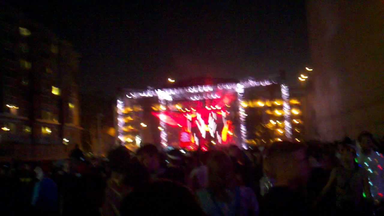 Hard Haunted Mansion - Fake Blood - YouTube