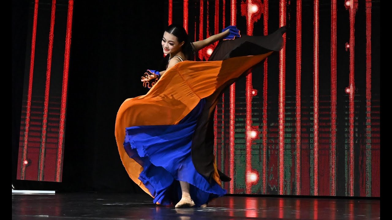 Kazakh Dance - Kara Zhorga, (Kara Jorga or Qara jorğa, 小黑马 Black Pacer ...