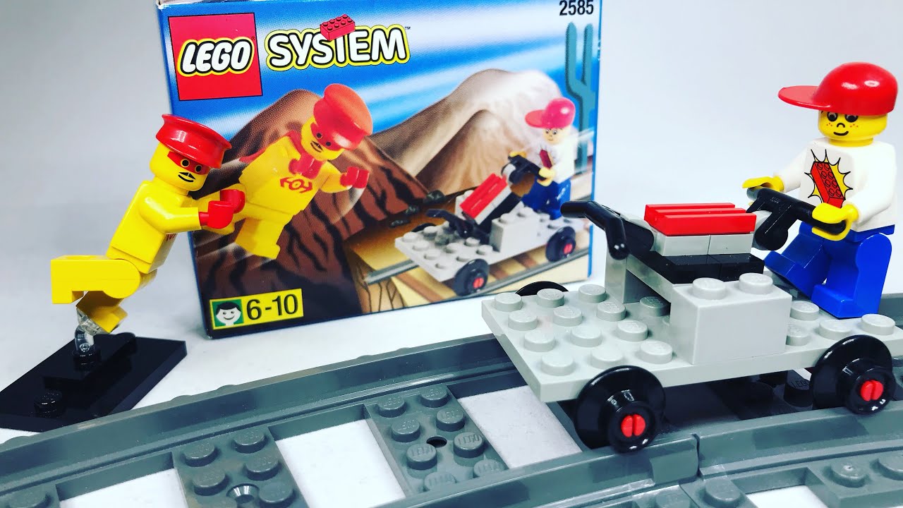 LEGO Track Buggy with Station Master and Cool Kid 2585 #LEGO #LEGOTrain ...