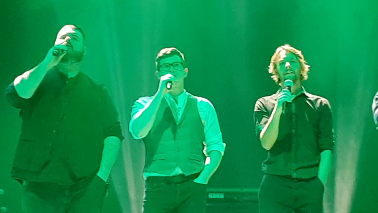 Angelo Kelly & Family "The parting glass" Rostock, 21.12.2018 - YouTube