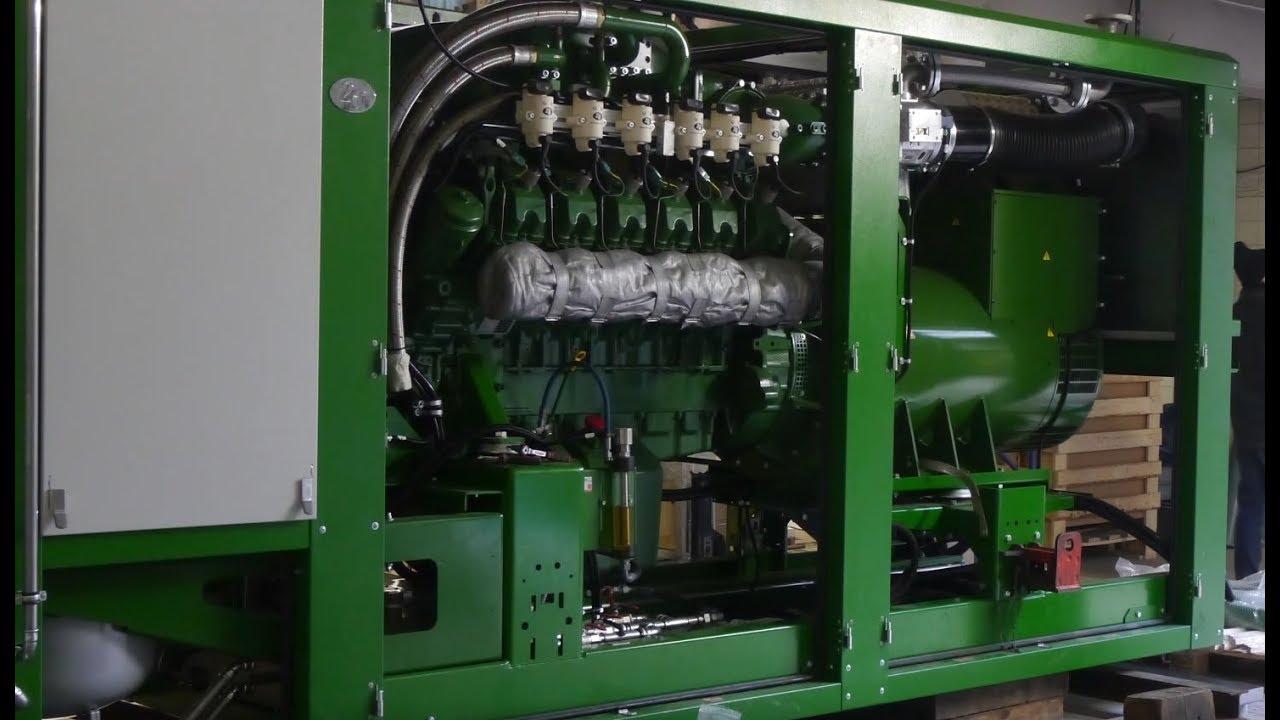 Einbringung zweier avus 500 plus in Berlin - YouTube