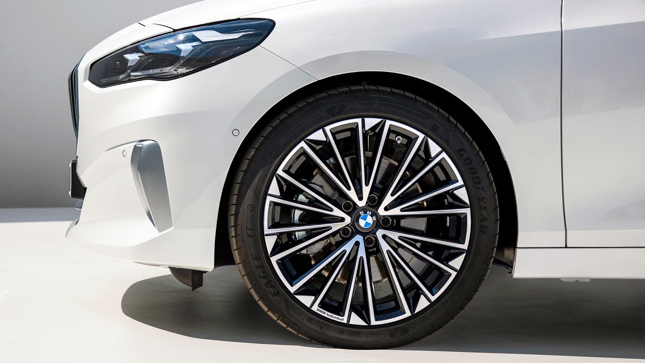 2022 BMW 223i Active Tourer 2 Series U06 - YouTube