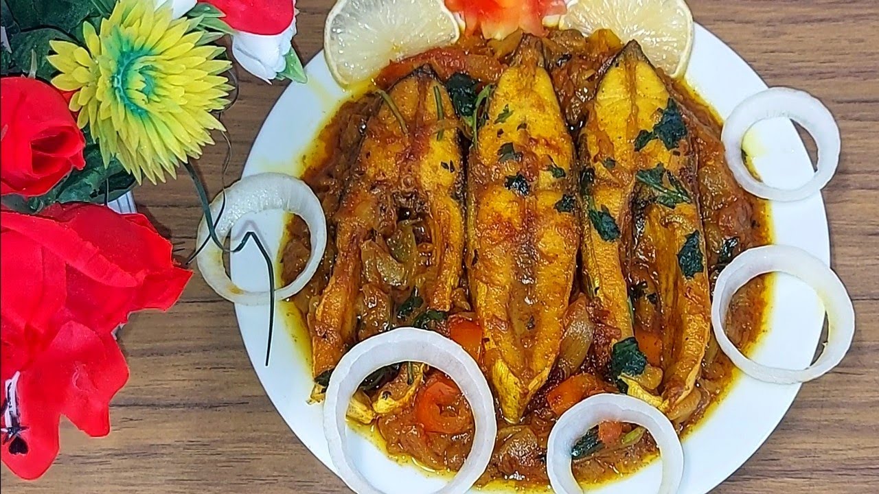 রুপচাঁদা মাছের দোপেয়াজা । Delicious bengali pomfret fish curry ...