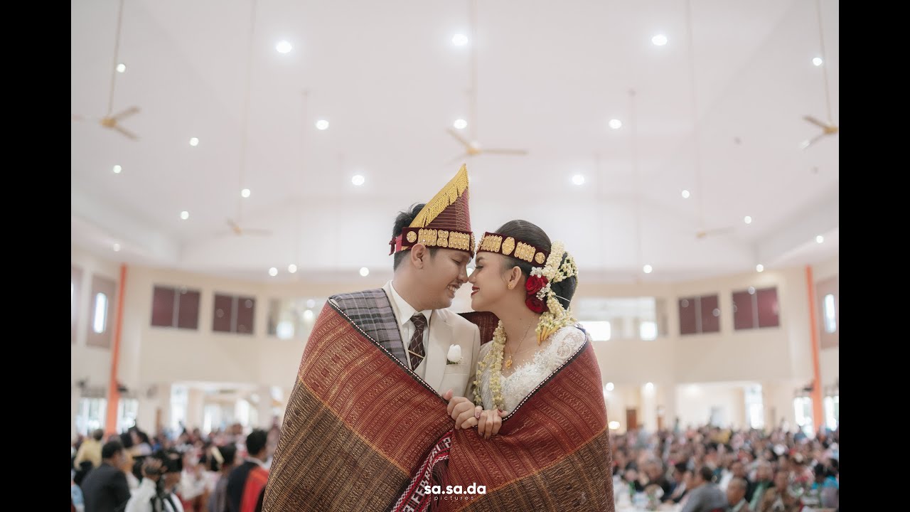 ULAON UNJUK (PESTA ADAT BATAK) | RAYNALDI PAKPAHAN & ESTHER br ...