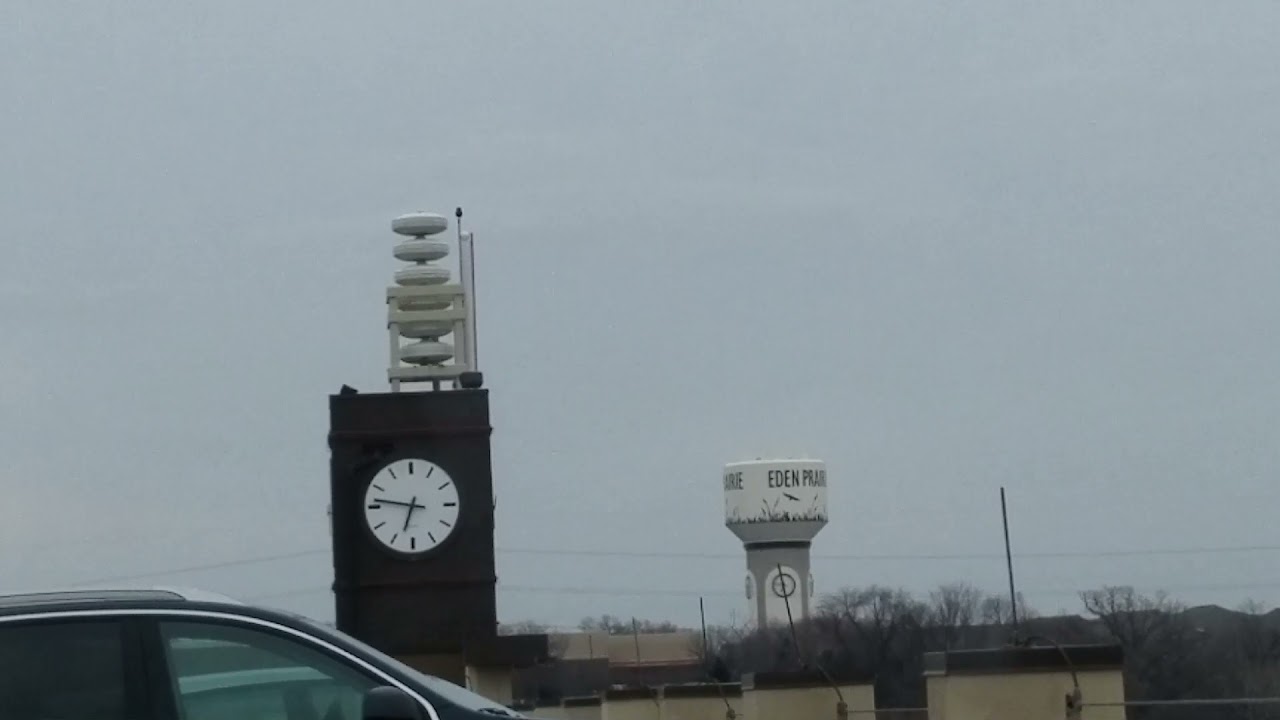 Federal Signal Modulator 5020 sounding Alert, Eden Prairie MN (4/12/18 ...