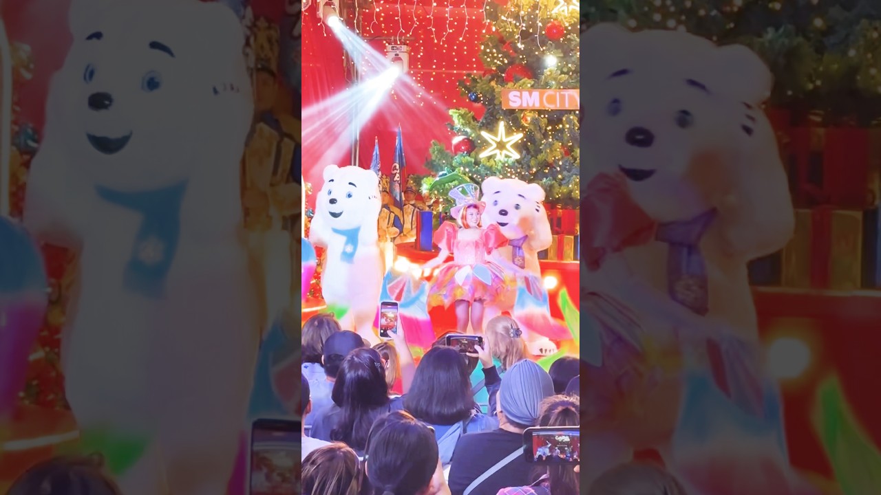 SM City Bacoor | Christmas Character Parade 2024 🎄🎄🎄 - YouTube