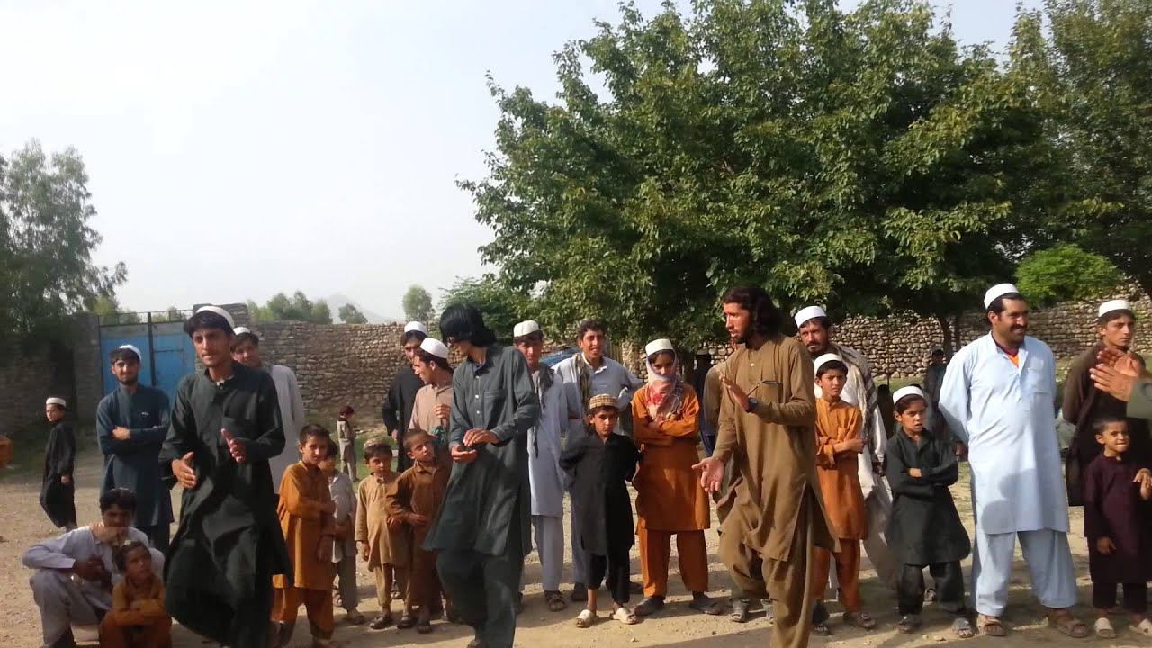 دخشکي ډنډې کلي ځوانانوملي اتڼ . Khost attan in sabri Khosti475 - YouTube